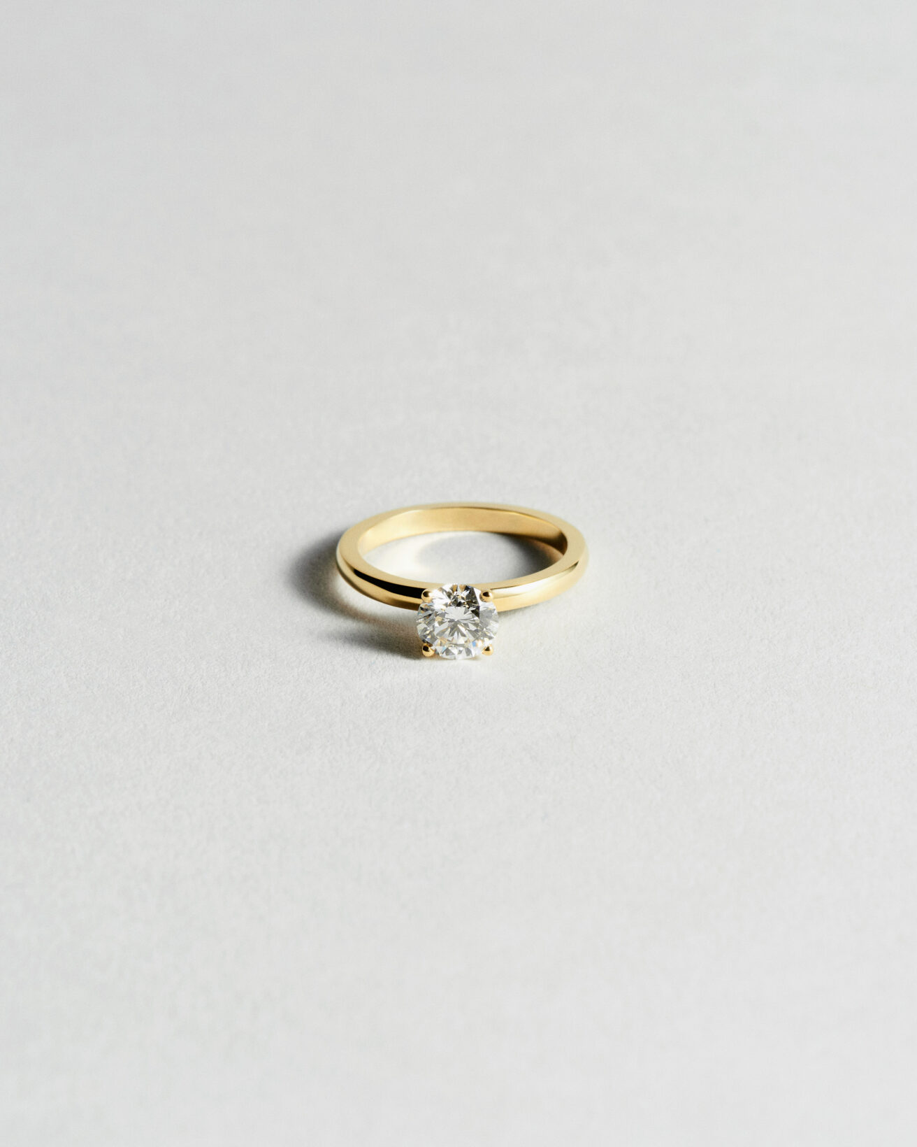 Modern Solitaire Diamond Ring - Norrfolks